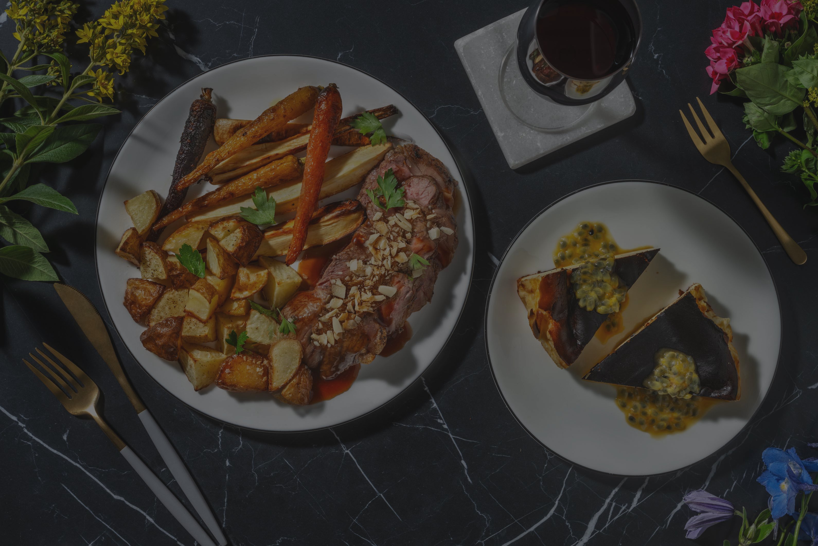 Sauce au vin rouge : riche, veloutée et parfaite pour les plats rôtis