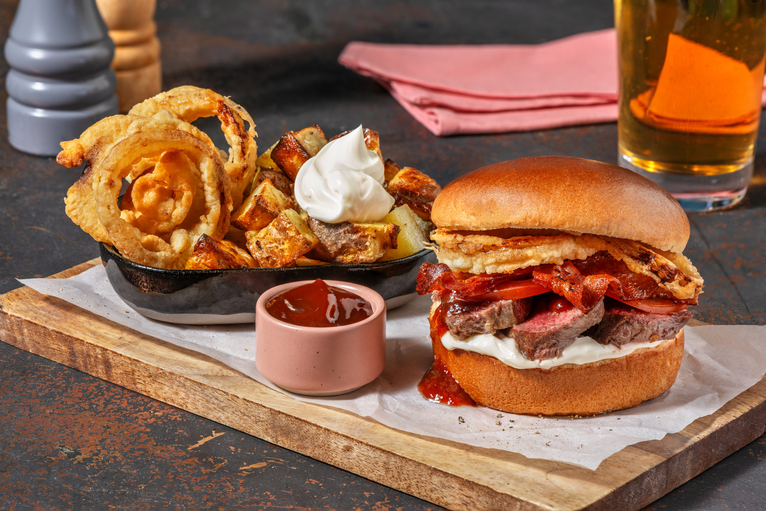 Lag verdens beste hjemmelaget hamburger - HelloFresh